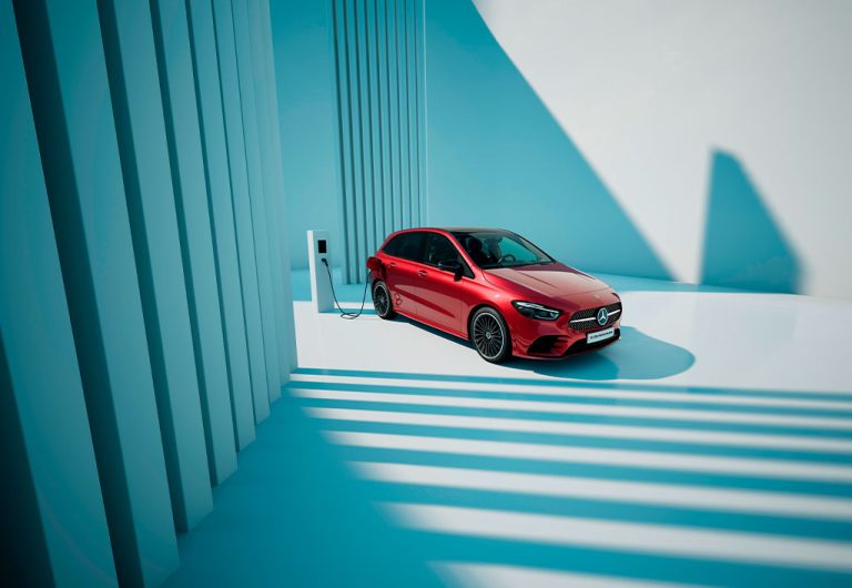 P. Christensen: Forhandler af nye og brugte personbiler og erhvervsbiler